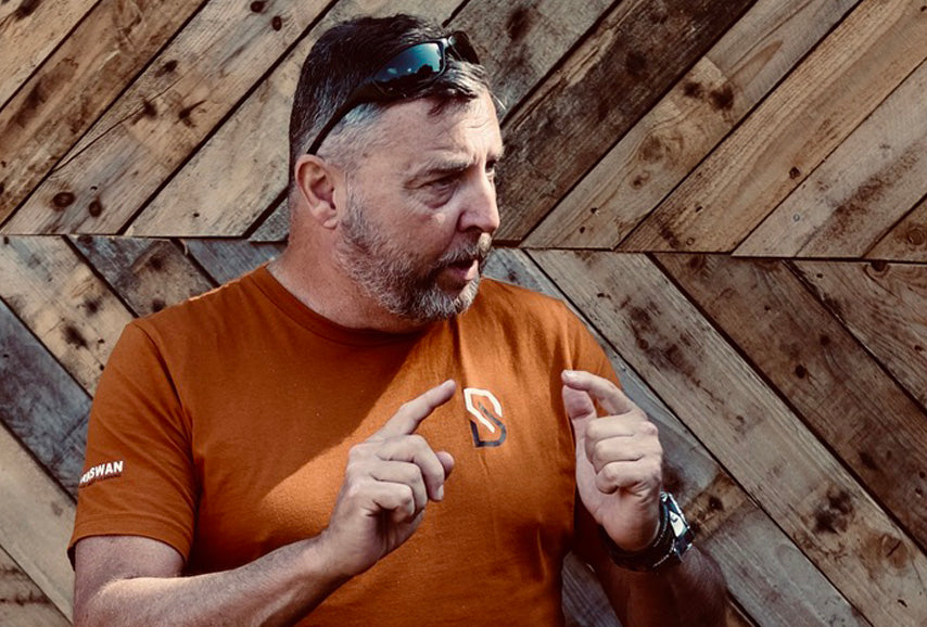 Our Guides – DARKSWAN